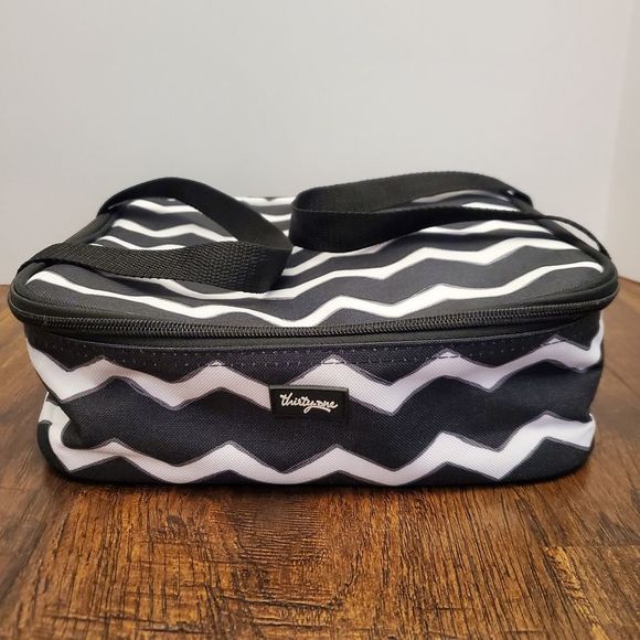 thirty-one | Bags | Thirtyone Square Black Chevron Insulated Casserole ...